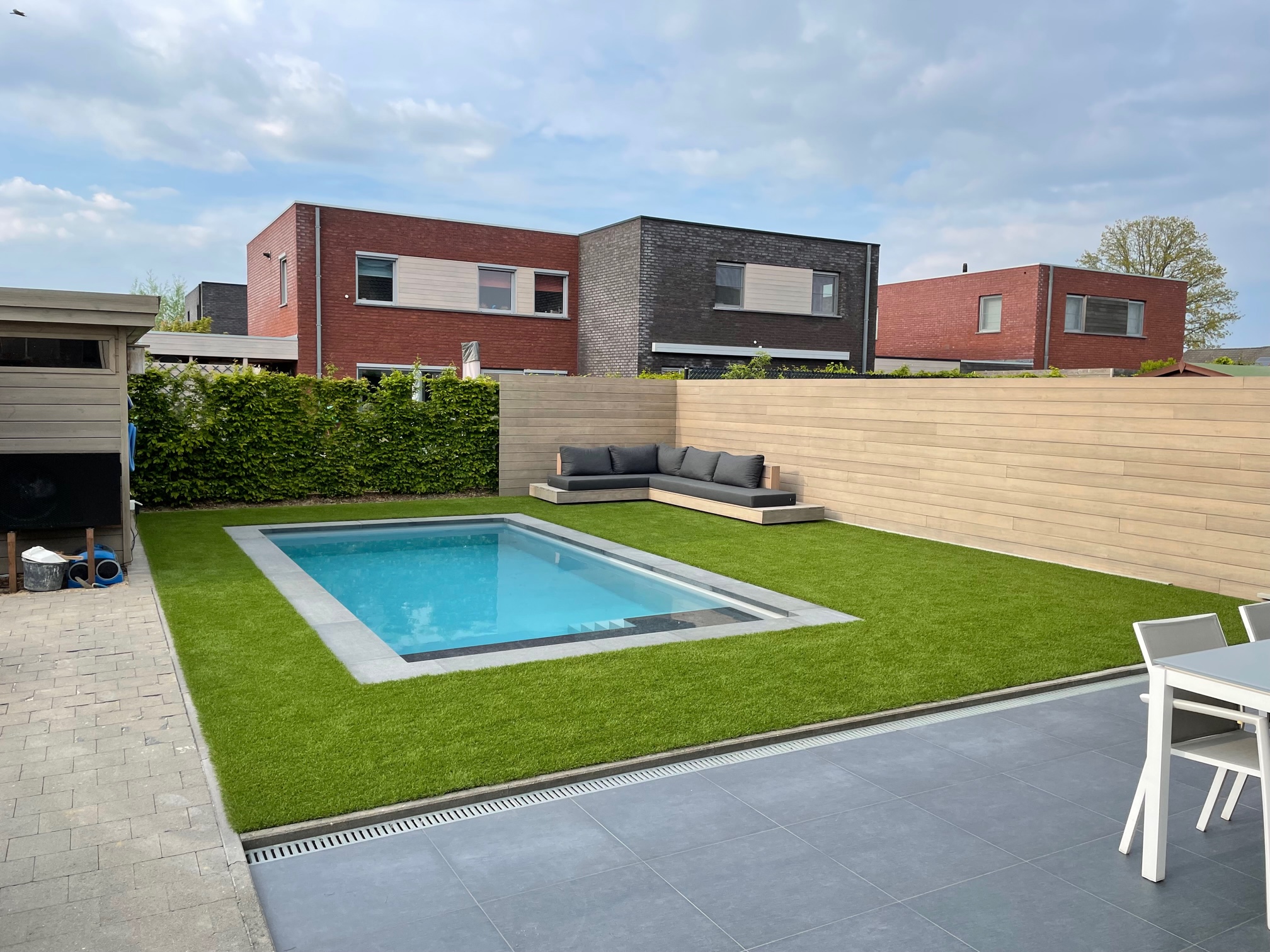 Boutersem - Zelf een zwembad bouwen